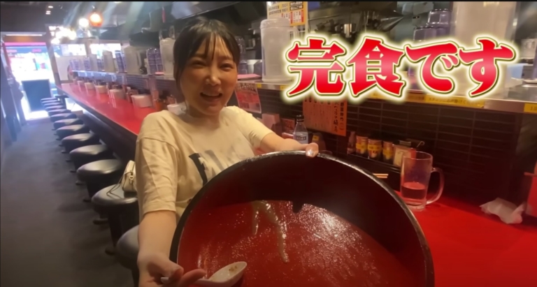 登録者数539万人！カツカレー7キロを完食…“日本一の女性大食いYouTuber”を直撃 | ページ 4 | bizSPA!