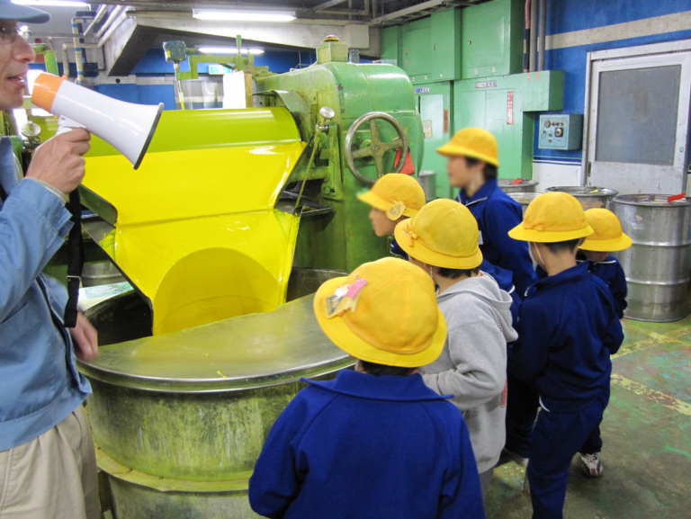 【SNSで話題】ぺんてる公式ツイート「ビリジアンと緑は同じ色ではない」に反響！真相を聞いてみた | ページ 3 | bizSPA!