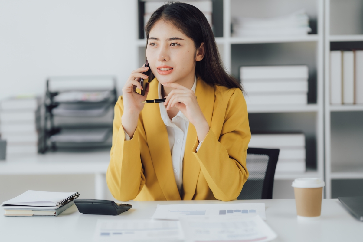 【ビジネス敬語クイズ】これって間違い？「 はお休みをいただいております」 | ページ 3 | bizSPA!