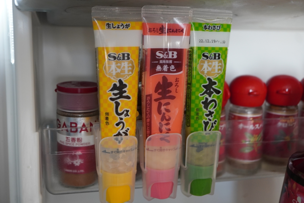 【ダイソー収納便利グッズ5選】600円でそろう！今日から生活が変わる神アイテム | bizSPA!