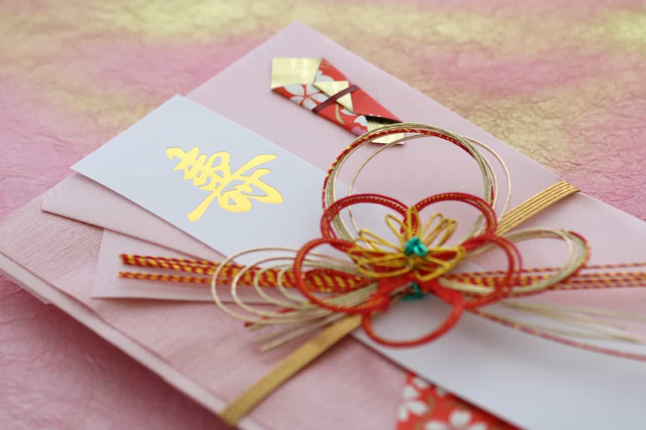 結婚式で2万円包むのはNG？冠婚葬祭での祝儀・香典の相場や書き方とマナー | bizSPA!